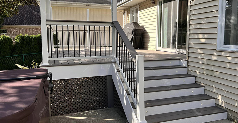 Low Maintenance Composite Deck Railing Ideas | EVODEK