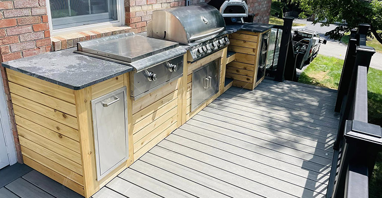 How To Design The Best Outdoor Kitchen On Deck | EVODEK